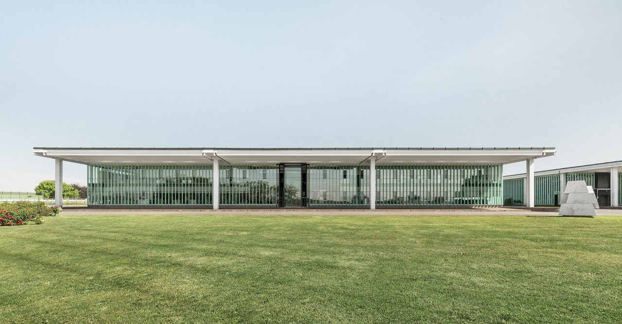 Distribution and Store Locator - UniFor